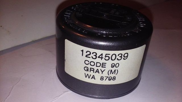 GM Goodwrench Touch-up Spray Paint Gray Metallic Code 90 WA 8798 5 Oz ...