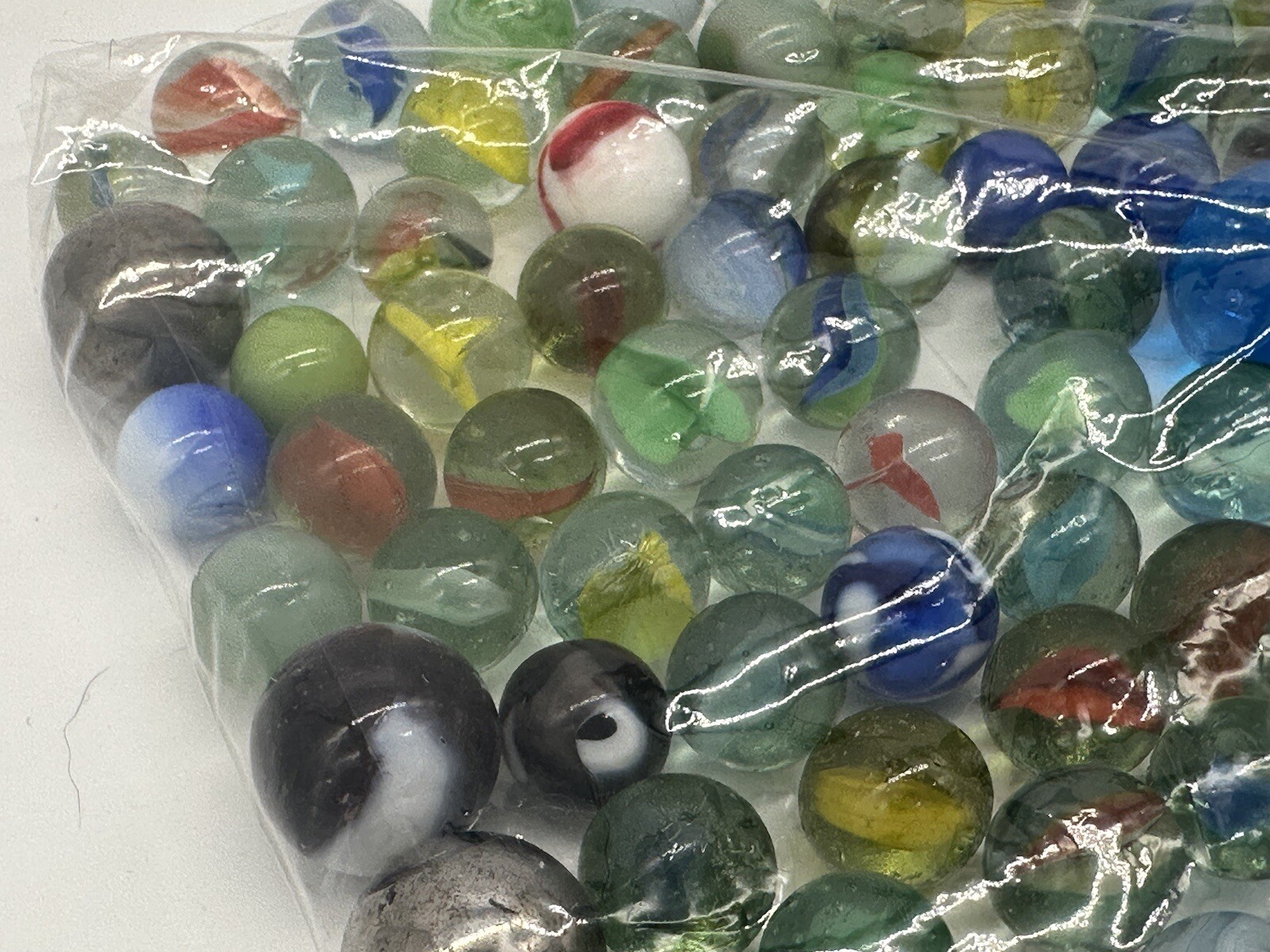 ⭐ Vintage OLD Glass WHITE Black SWIRL Splits Speckled MARBLES JOB LOT ...