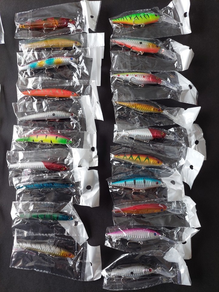 Mixed Lot Fishing Lures 30 Pcs Crankbaits Minnow Baits Tackle Bass ...