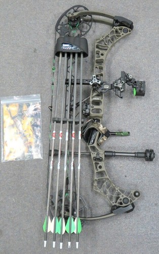 Mathews Phase 4 29 RH Compound Bow w/ Quiver, Sight & Stabilizer 75lbs ...