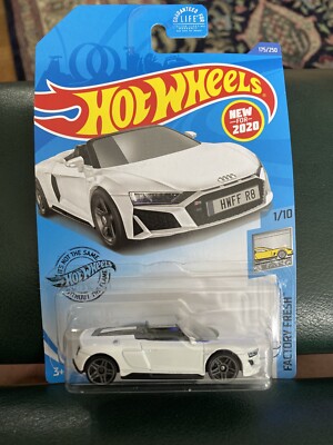 2020 HOT WHEELS 2019 Audi R8 Spyder White Coupe HW Factory Fresh | eBay