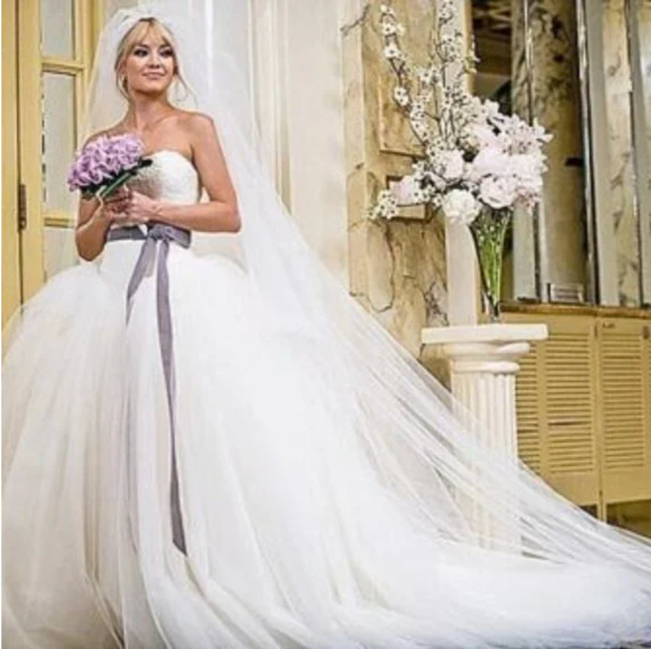 Vera Wang Bride Wars Ball Gown Silk Tulle Size 2 worn once, Cathedral ...