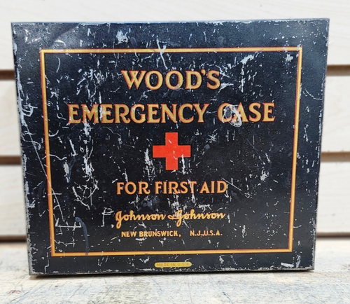 Vintage Johnson & Johnson Wood's Emergency Case First Aid Empty Tin ...