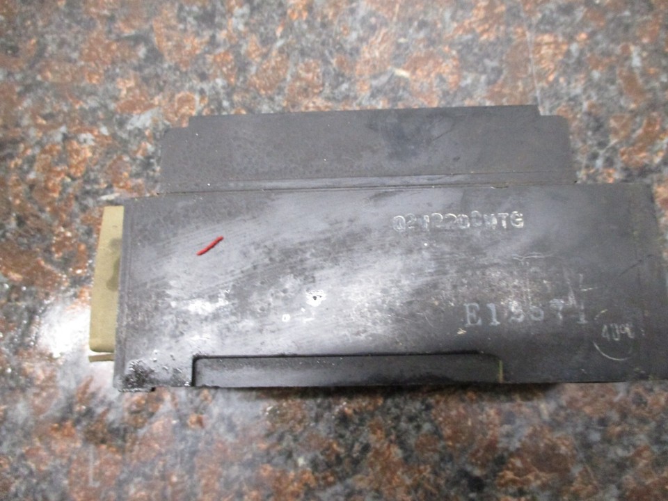 Square D Q2M2200MT 200 Amp 2 Pole Circuit Breaker Type Q2MT Bolt On 120 ...