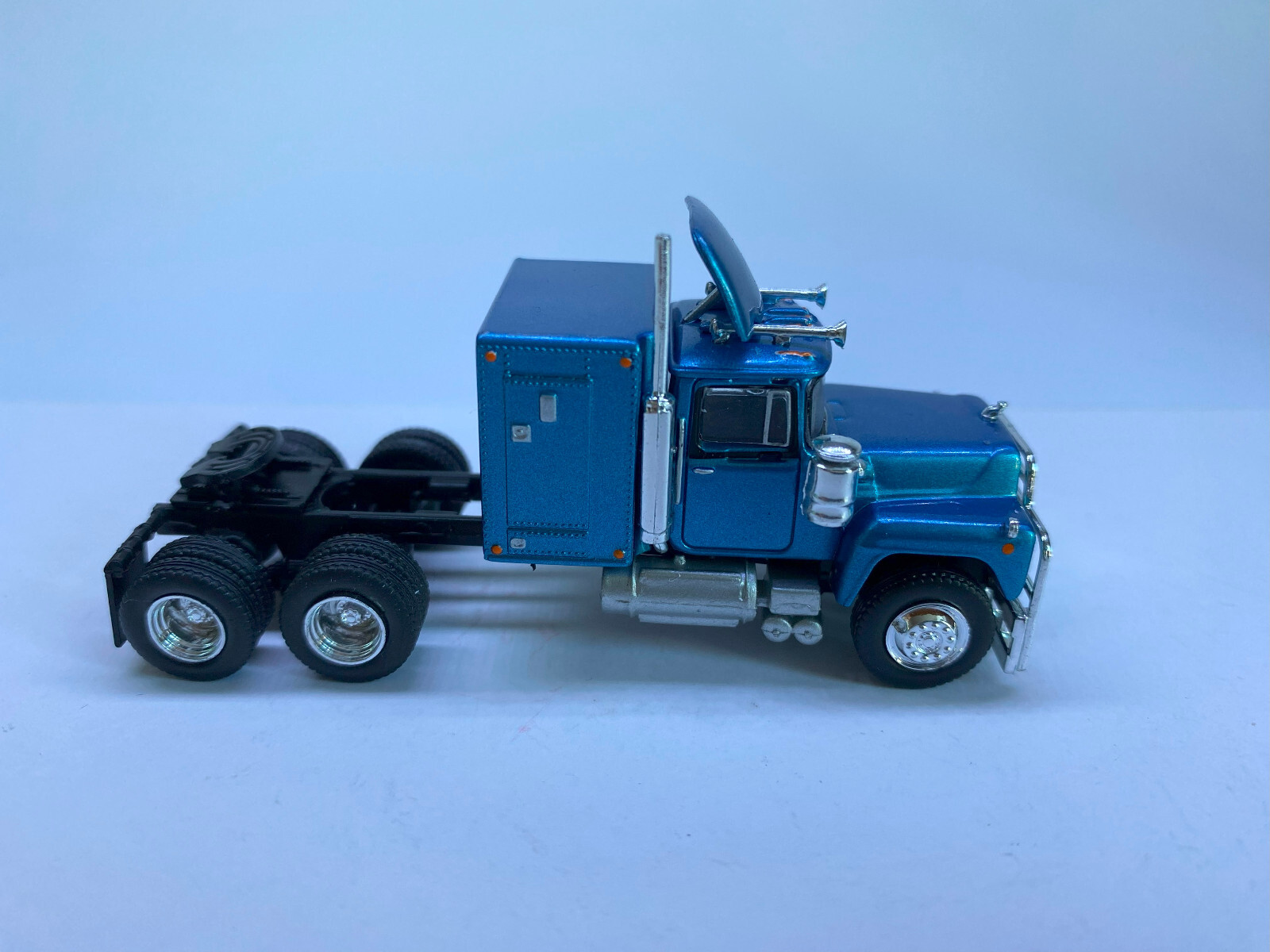 Brekina 85802 Mack RS 700, blau-metallic, US Truck Modell 1:87 (H0 ...