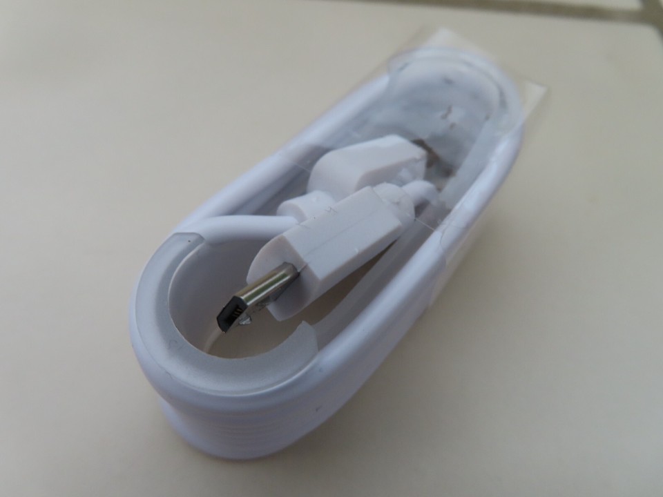 USB-A 2.0 to USB Micro-B White 36" Charging / Data Cable – New | eBay