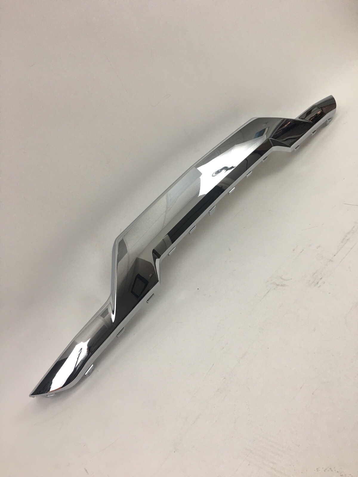 2016-2018 Chevrolet Silverado Chrome Front Bumper Skid Plate 23243083 ...