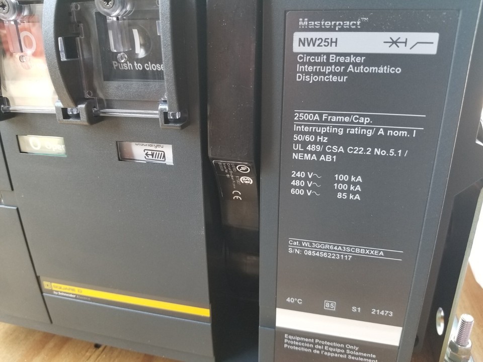 SQUARE D WL3GGR64A3SCBBXXEA MASTERPACT CIRCUIT BREAKER NW25H 2500A 3P ...