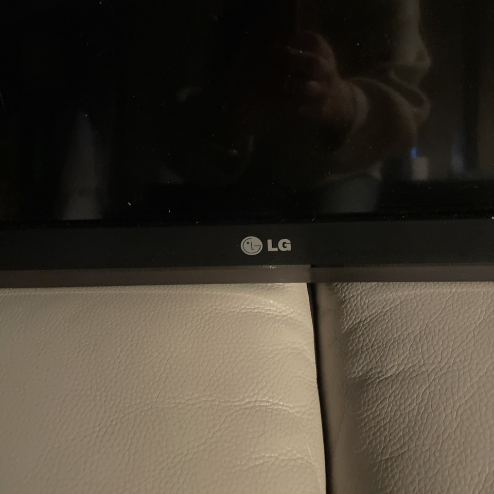 Lg Colour Tv. 42 Inch with Remote Control and Tv Stand Fully Working ...