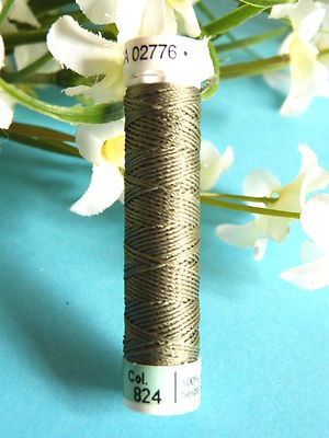265B Bella Bobina Puro Filo di Seta Cordonnet Gutermann Verde Un Bronzo ...