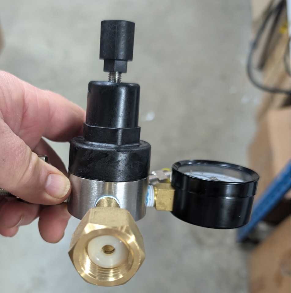 25 Pack of Nylon Washers for CO2 Regulators, CO2 Regulator Washer, Free ...