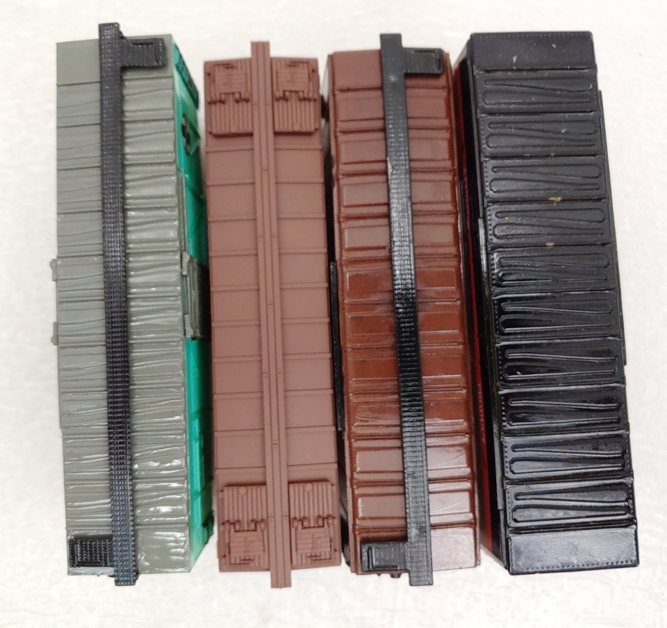 4 HO Gauge Model Train Boxcars w/ Weights Inside Nice Custom Freight ...