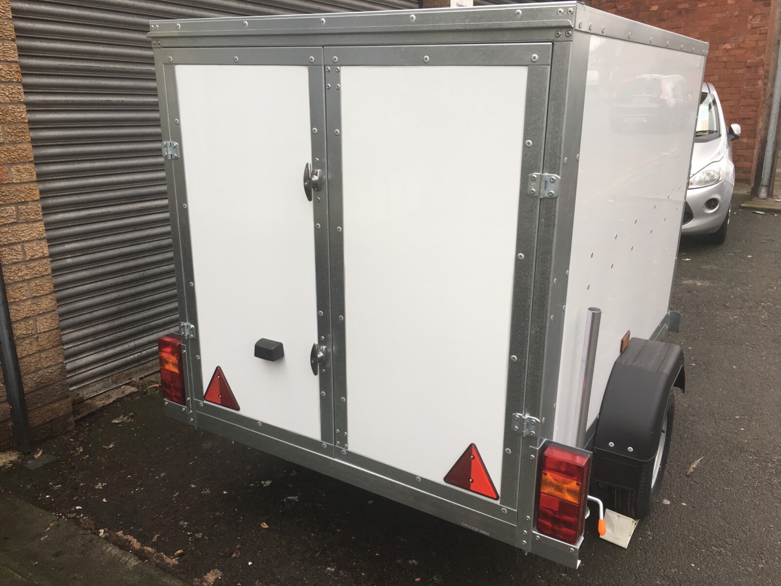 TICKNERS BOX TRAILER 6x4x4 Shaped Front Rear Doors from Teds Trailers ...
