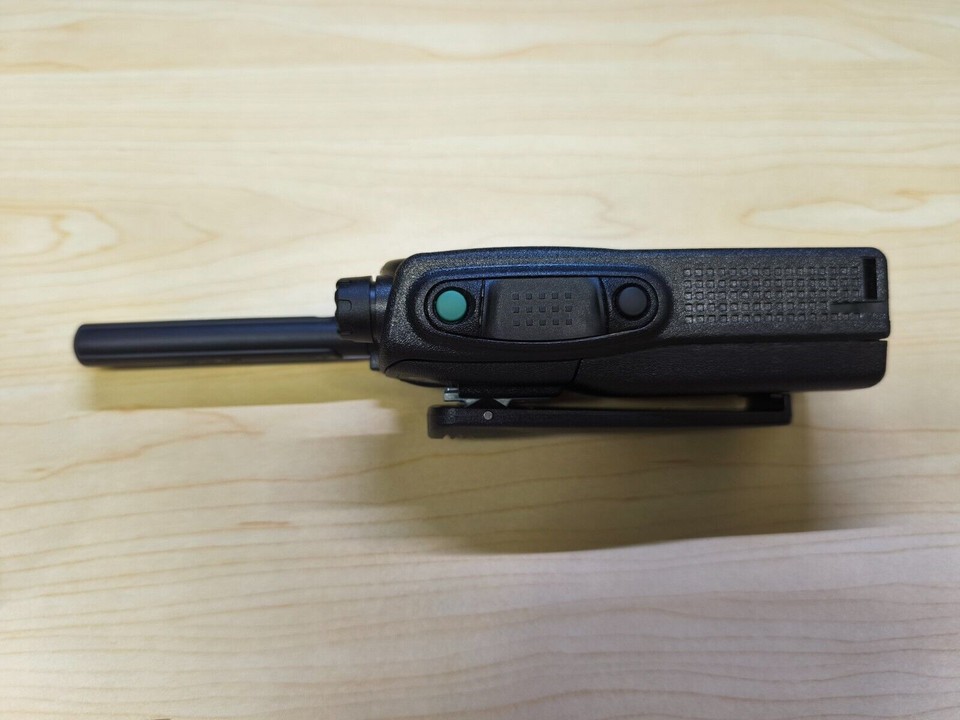 Motorola MTP850 350-390MHz PT811B Tetra Radio Walkie Talkies Nearly new ...