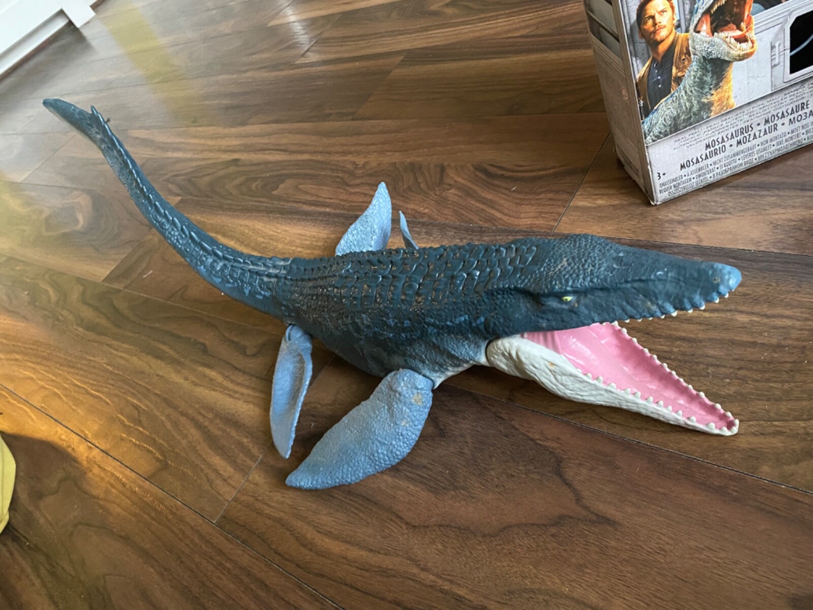 Jurassic World Real Feel Mosasaurus Action Figure - Multicoloured ...