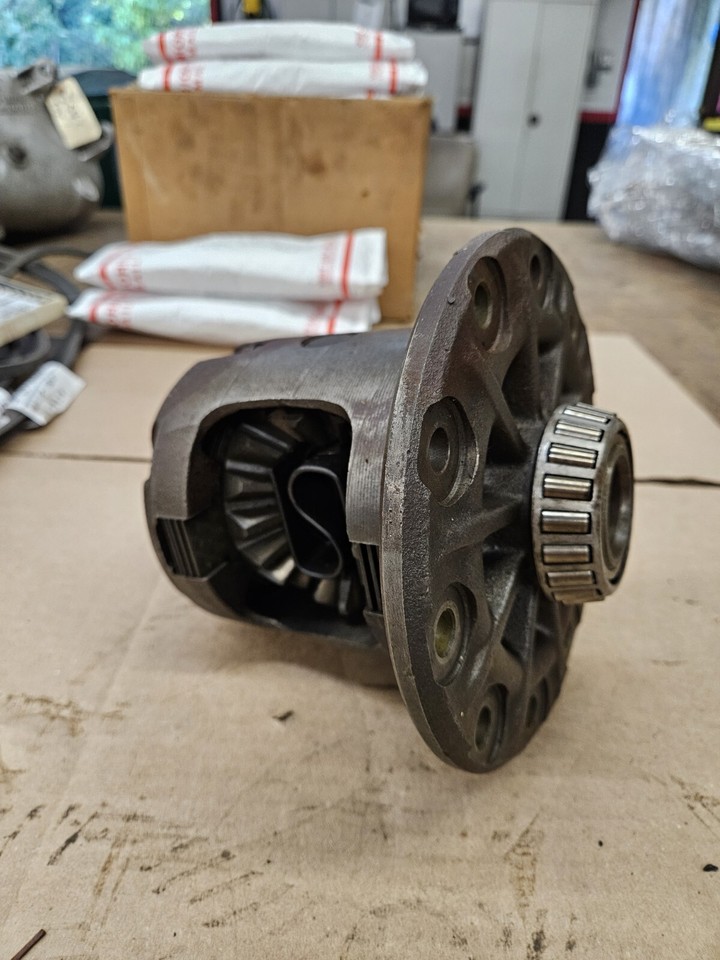 10 BOLT 8.5 G80 POSI UNIT 410409 Cutlass Monte Carlo GN 442 Camaro 2 ...