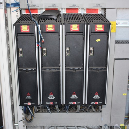 Danfoss VLT 5000 175Z0372 inverter variable speed drive VSD 3.4A 3.1kVA ...