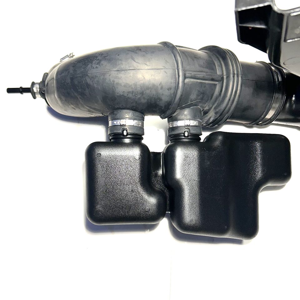 2005-2009 Mustang 4.6L Ford Racing Bullitt Air Intake Tube Housing Box ...