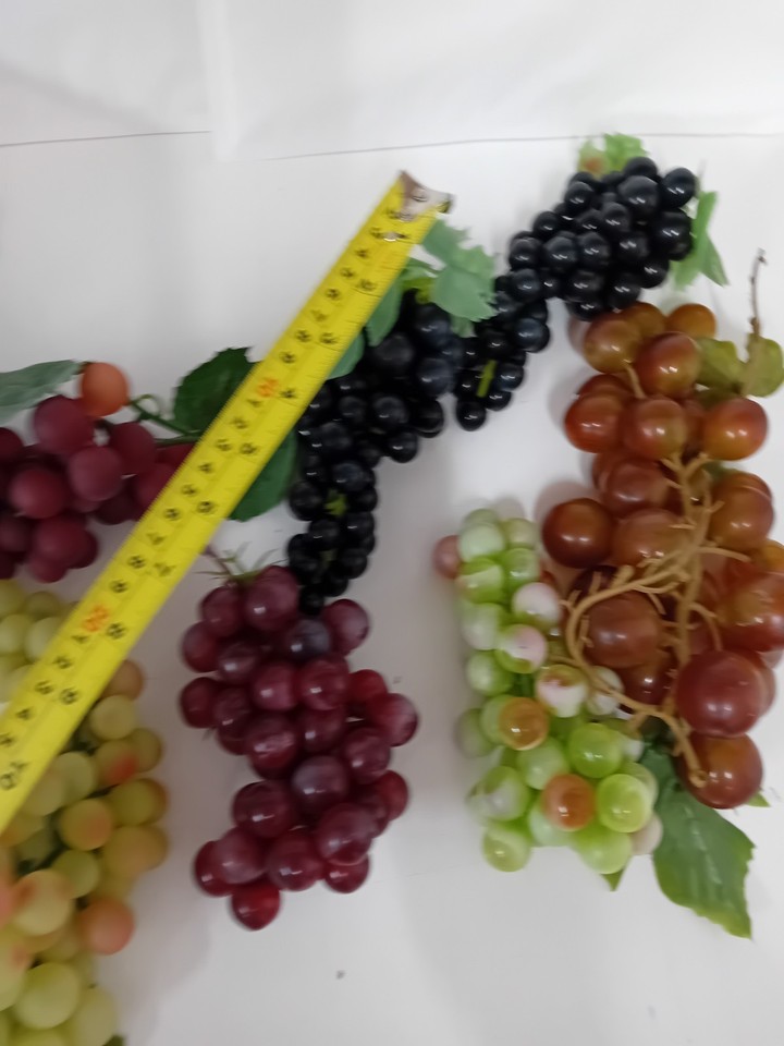 DECORATIVE ARTIFICIAL DISPLAY GRAPES BUNDLE x8 BUNCHES GREEN,BLACK ...