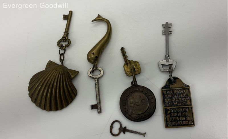 Super Unique Collection of 5 Brass-Metal Hotel Keys w/Artifacts ...