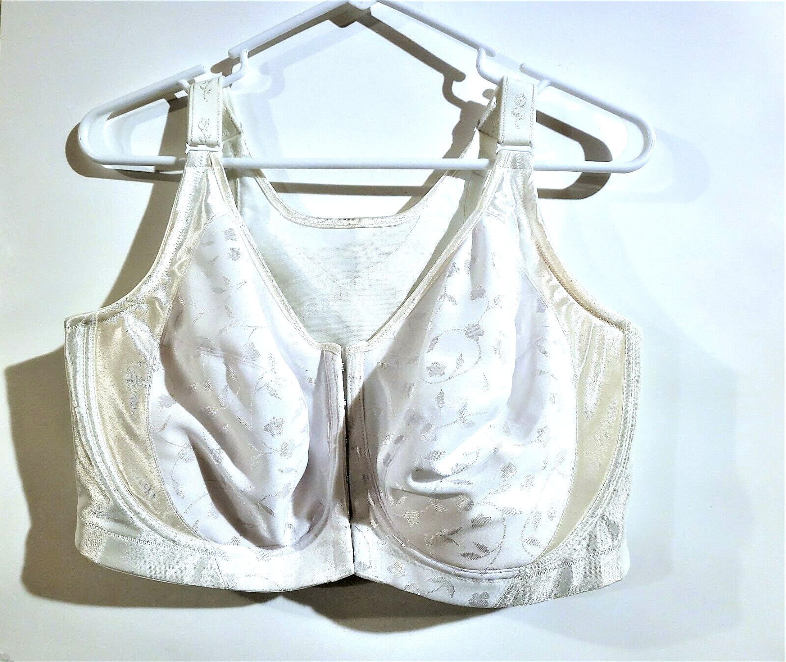 38F Elila Jacquard Posture Front Hook Wireless Full Coverage Bra 1415 ...