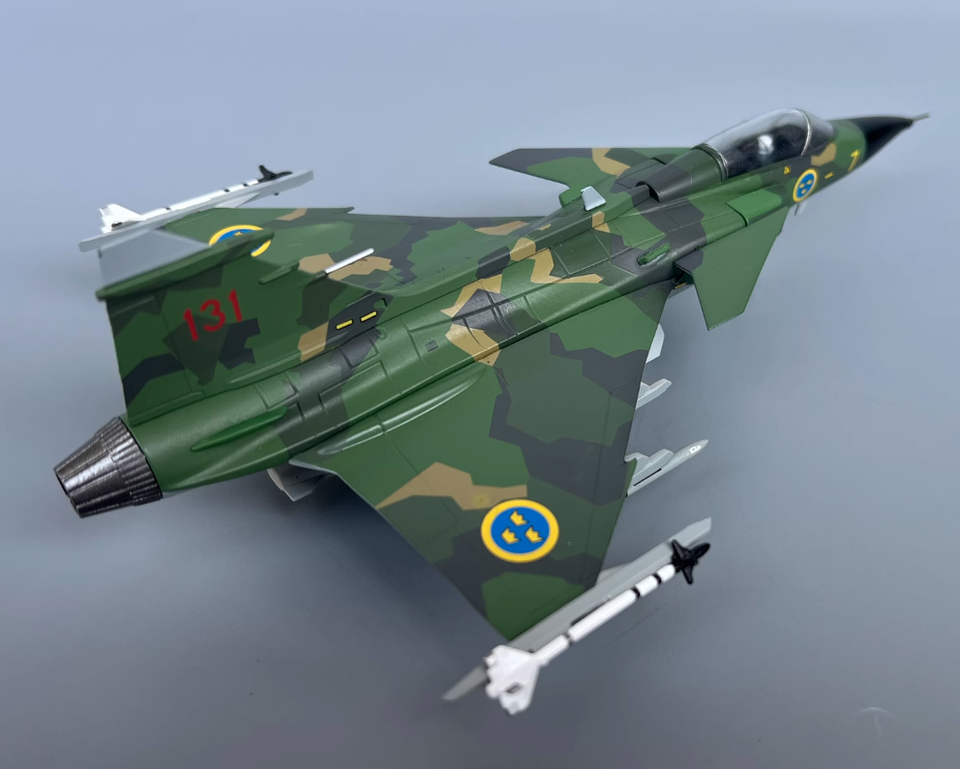 1:72 Aviation Saab JAS39A Gripen Swedish AF splinter scheme Fighter ...