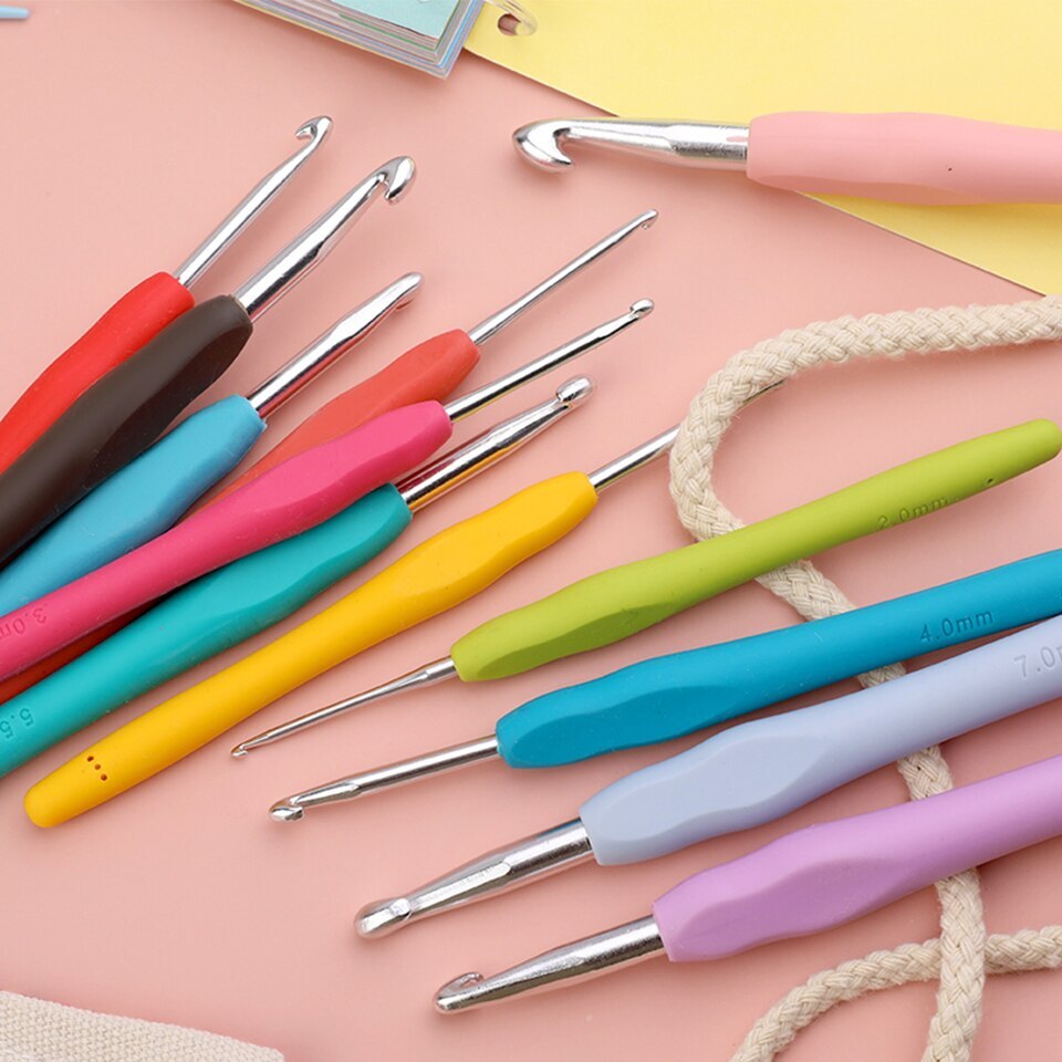 Crochet Hook Kit ,Sewing Knitting Set Plastic Sewing Needles Leather ...