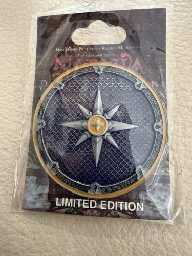 DSF - NEW - The Chronicles of Narnia - Prince Caspian - Miraz's Shield ...