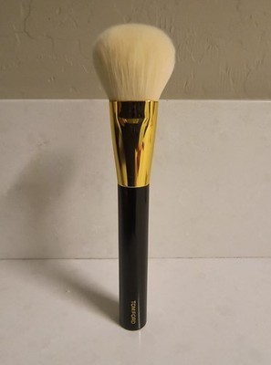 TOM FORD Makeup Cheek Brush 06 Perfect for applying blush buffing ...