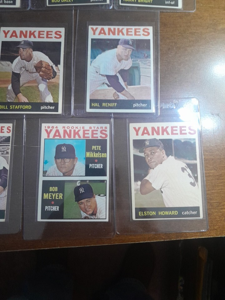 1964 Topps Lot of 8 DIFFERENT New York Yankees Trading Cards MLB ...