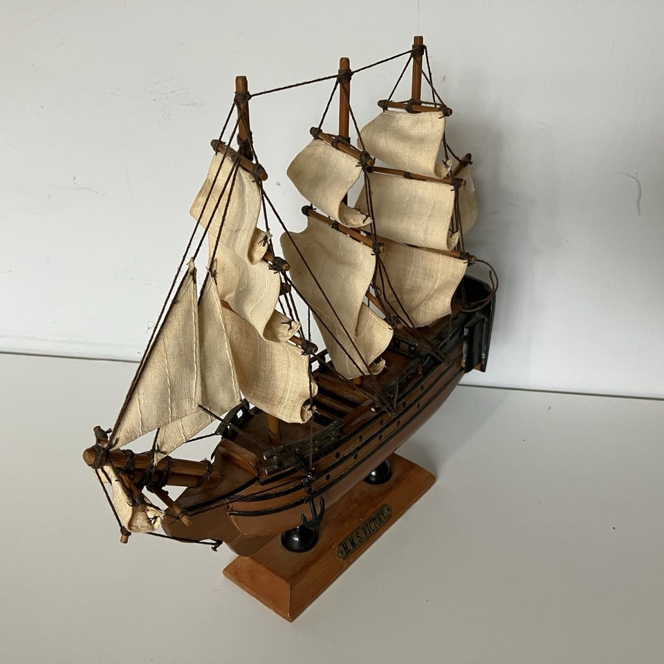 Vintage Replica Wooden Model HMS Victory Clipper Ship Sailing Boat ...