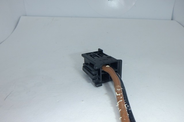 2005 Mercedes-Benz E 500 Pin Bushing Housing OEM 2205453928 for sale ...