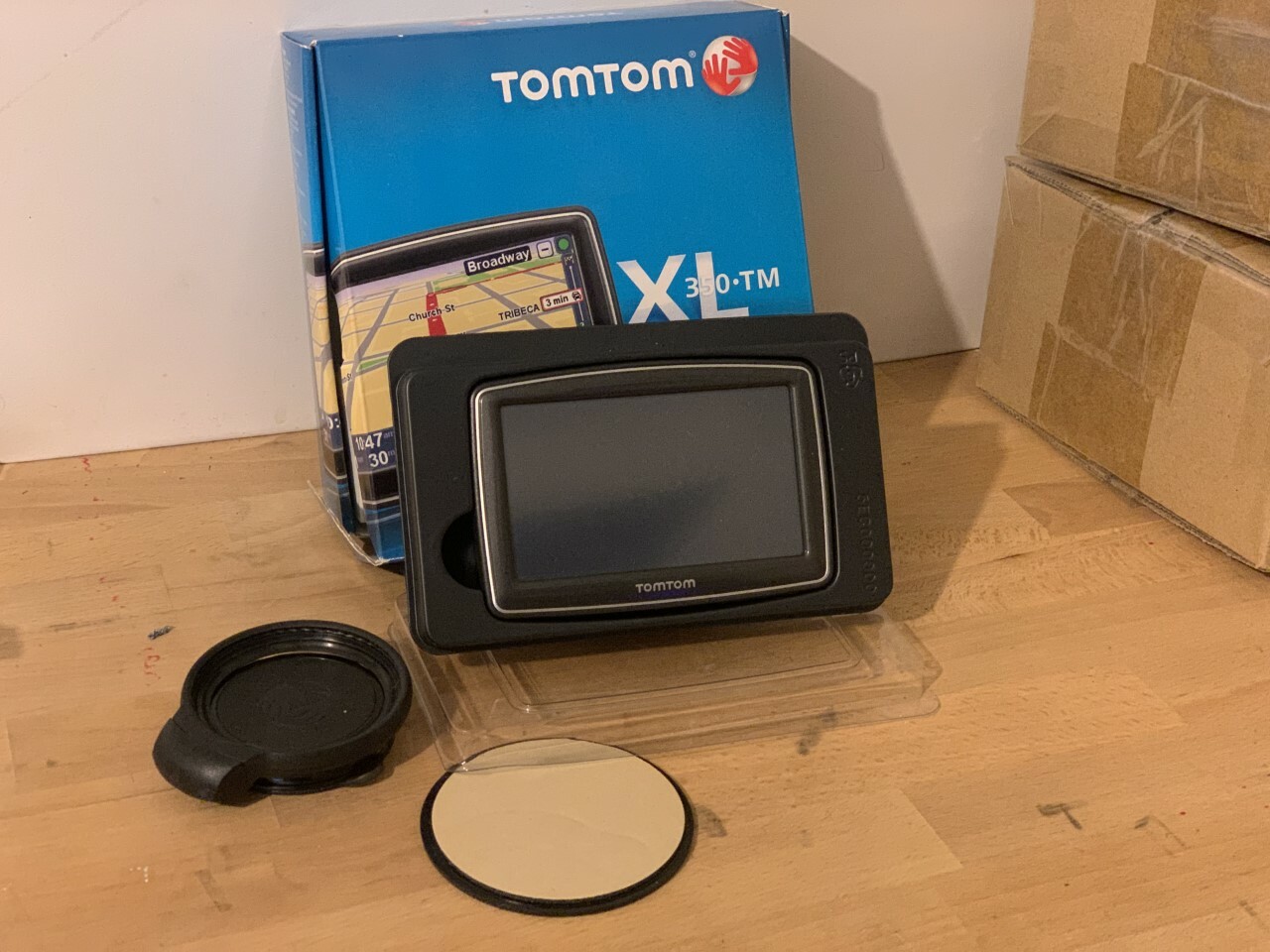 New Tom Tom XL350TM GPS 4.3" Touchscreen Lifetime Traffic Maps Edition ...