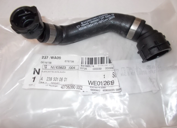 MERCEDES-BENZ CLS C257 Water Pump To Cooler Coolant Hose A2385010601 ...