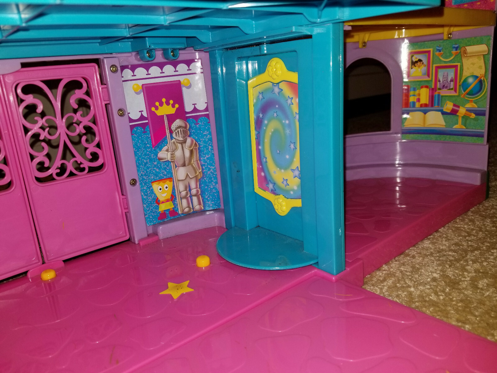Dora the Explorer Magic Castle with Figures, Furniture and Accessories ...