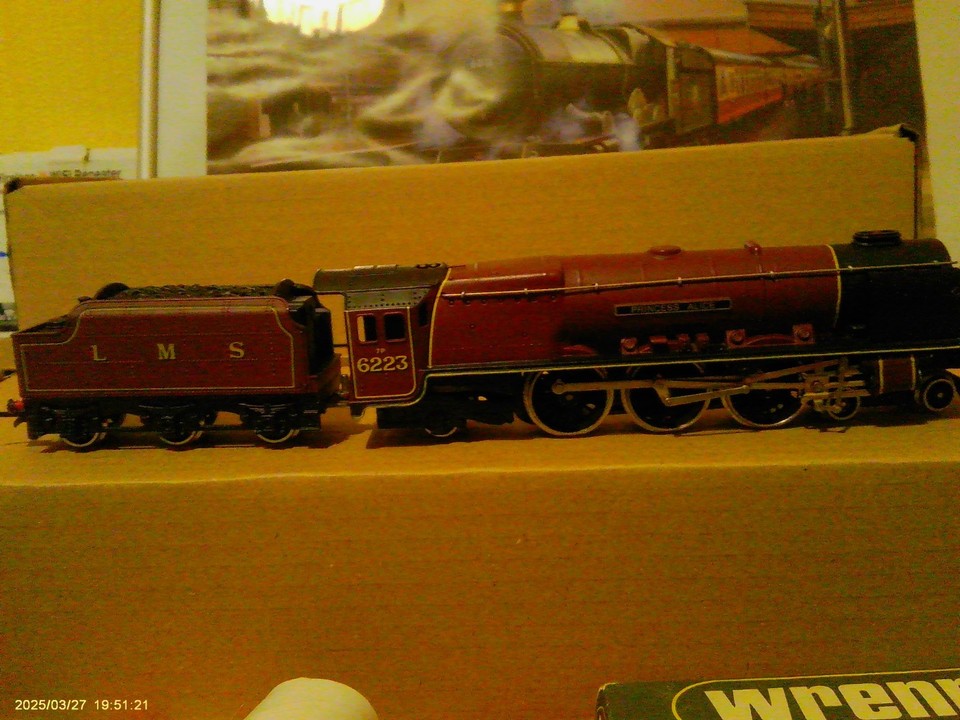 Wrenn 00 Locomotive Princess Alice. LMS Maroon Limited Edition with ...