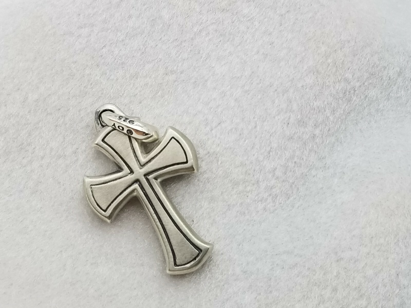 David Yurman men's knife-edge cross pendant enhancer … - Gem