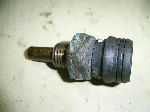 Mercedes-Benz S-Klasse W140 600 SEL (5) Kühlmitteltemperatur Sensor ...