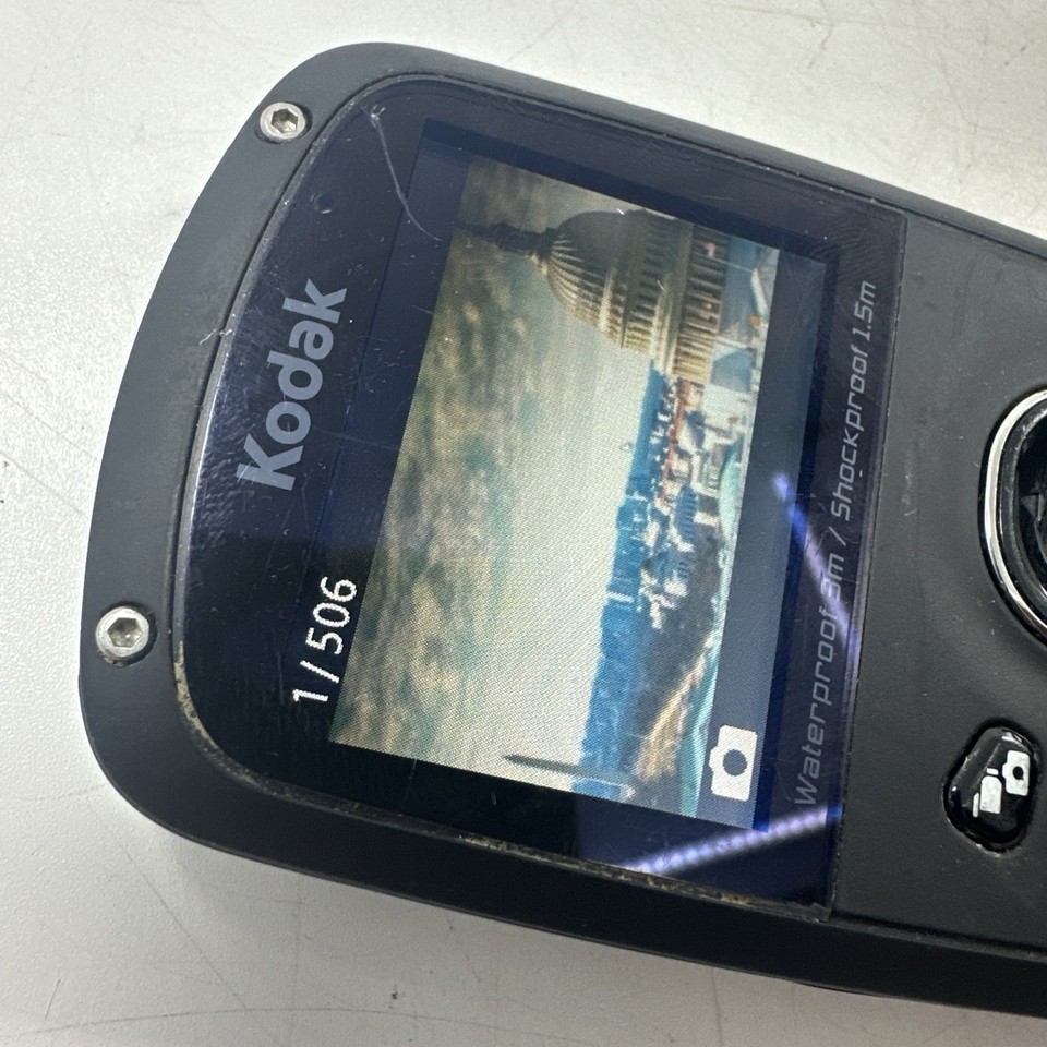 Kodak PlaySport Zx5 HD Waterproof / Shockproof Video Camera D153 | eBay