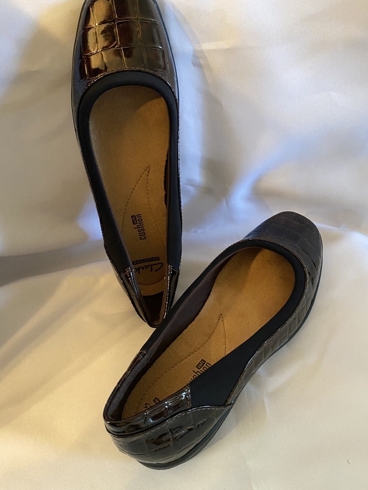 CLARKS Haydn brown pearl crocodile *great condition* women’s size 8 | eBay