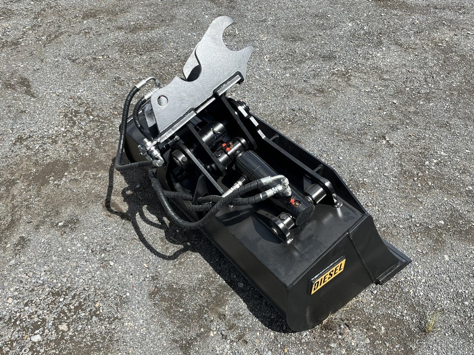 Kubota Quick Attach Tilt Bucket for U35 & KX040 & KX71 & KX91 & KX121 ...