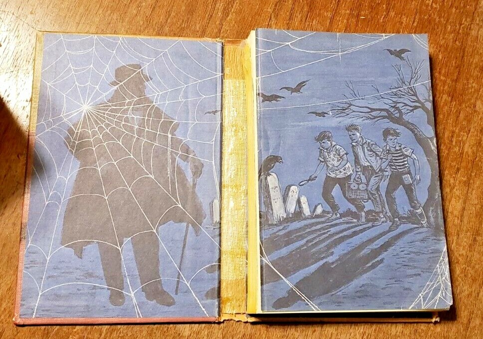 VTG BOOK "THE MYSTERY OF THE FLAMING FOOTPRINTS" ALFRED HITCHCOCK ...