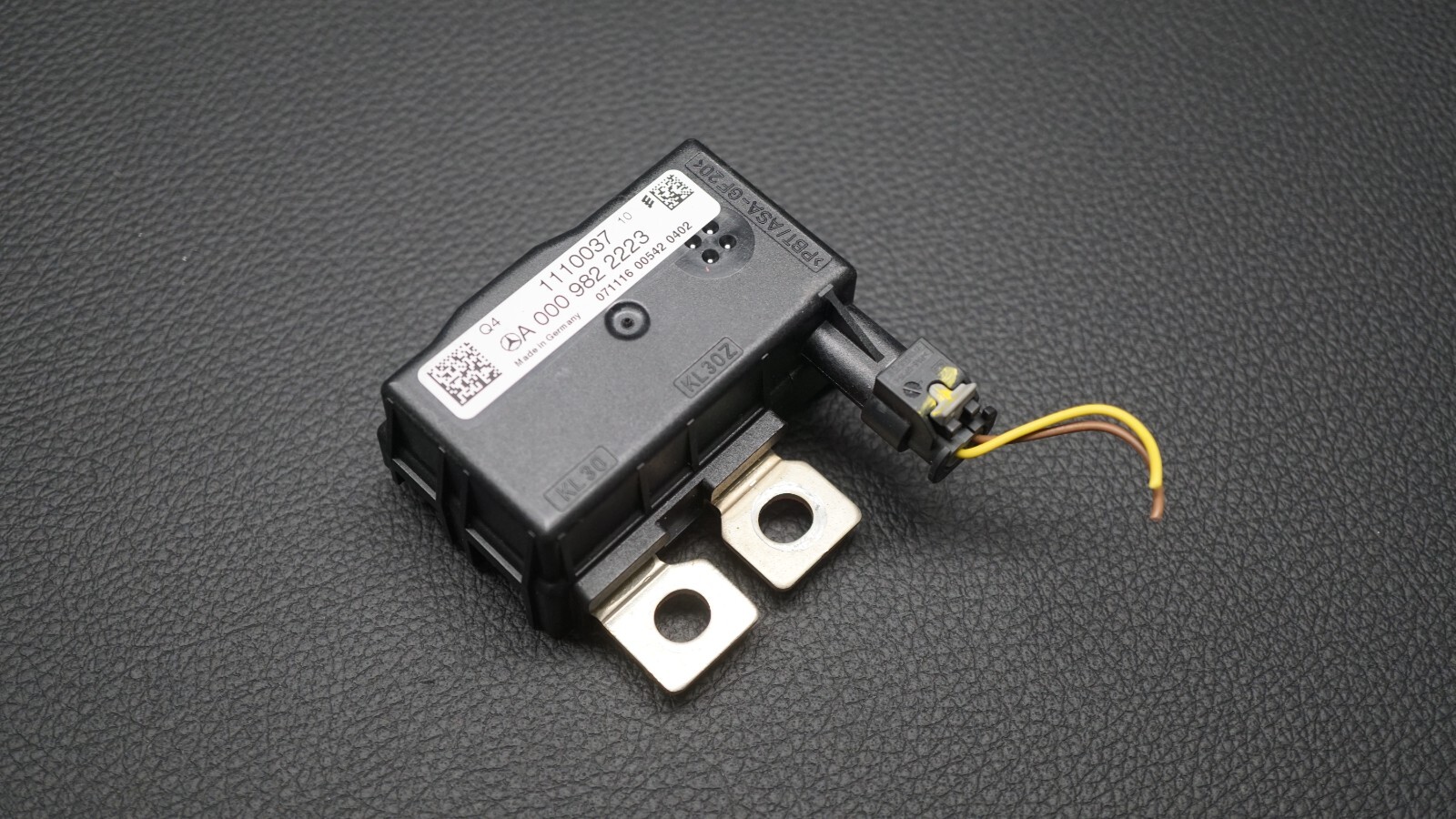 GENUINE MERCEDES BENZ FUSE BOX RELAY MODULE REGULATOR A0009822223 ...