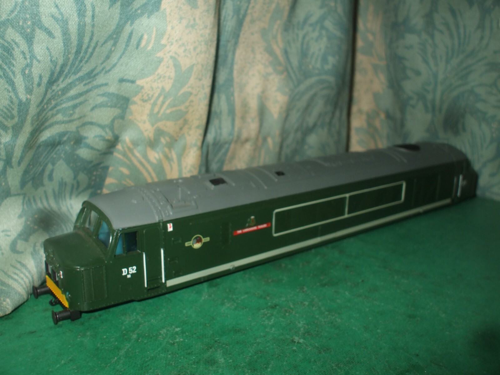 MAINLINE PEAK CLASS 45 GREEN LOCO BODY ONLY - LANCASHIRE FUSILIER - No ...