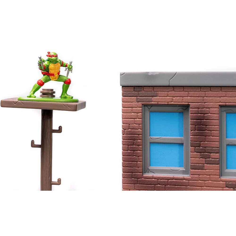 Teenage Mutant Ninja Turtles Lair Nano Diorama with Four Figures – La ...