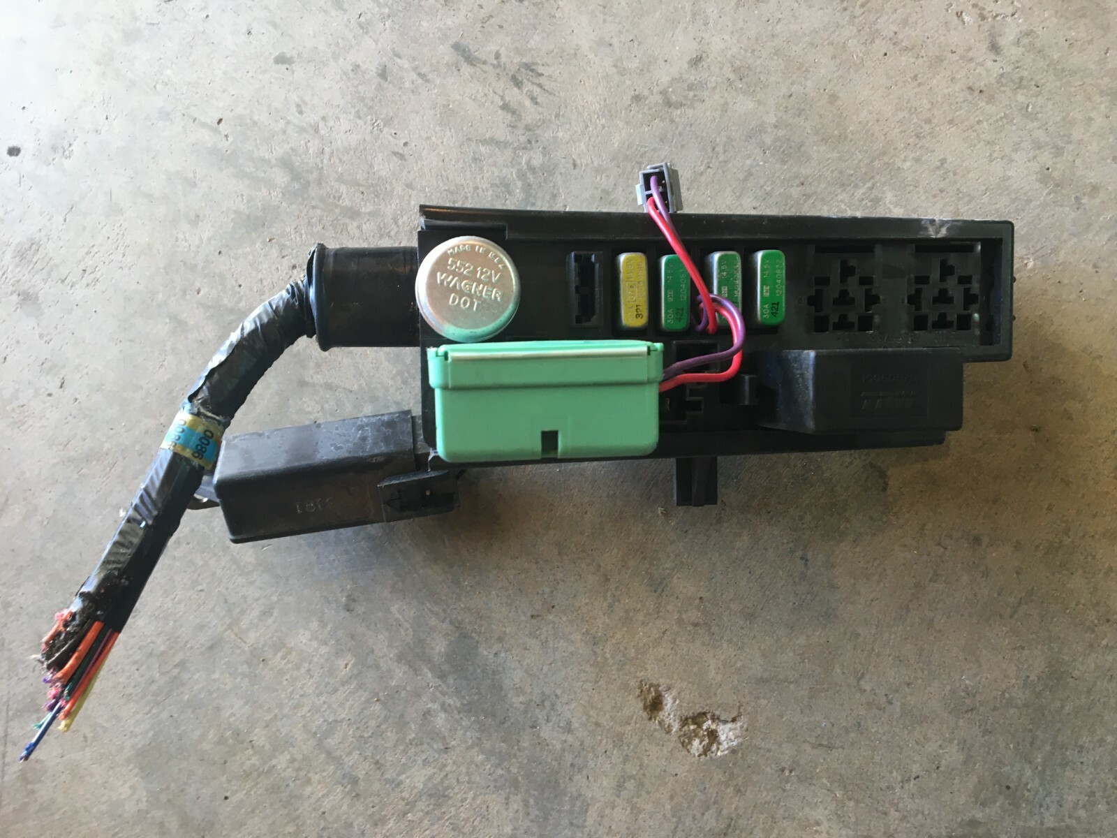 90 91 1991 OLDSMOBILE CUTLASS SUPREME 3.1L FUSE BOX RELAYS BUZZER ...