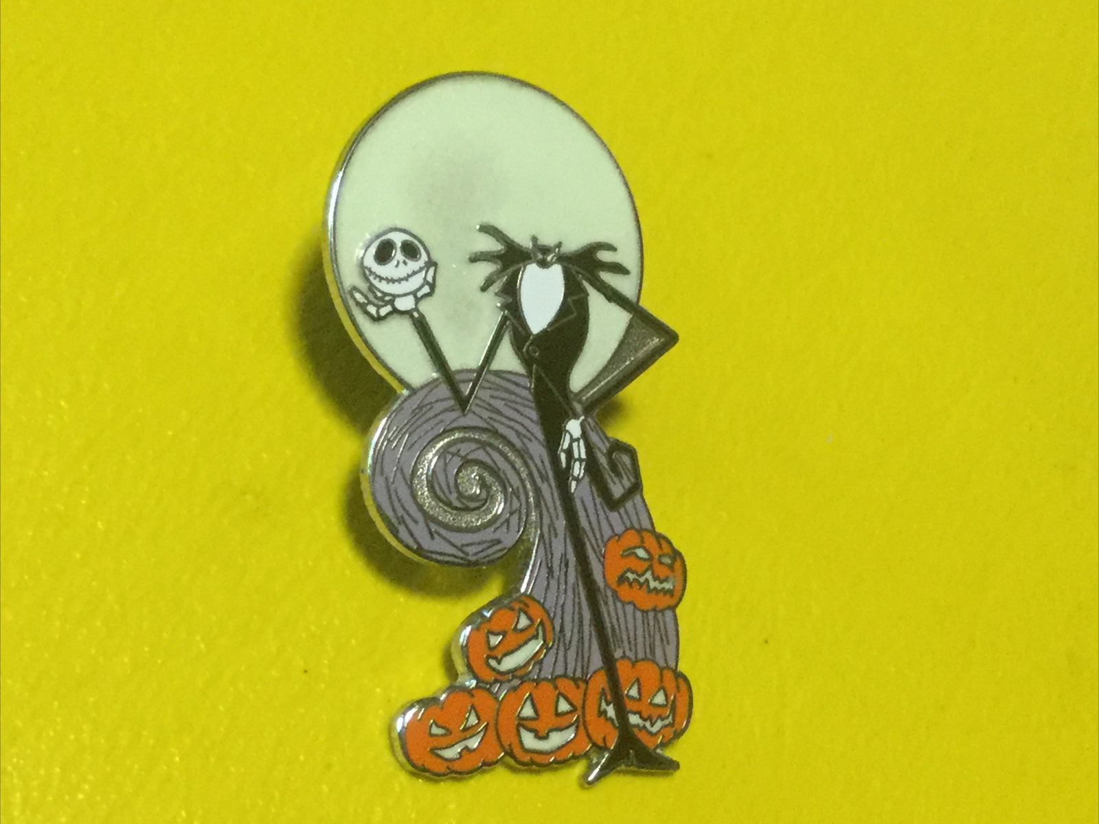 Jack Skellington Holding His Head