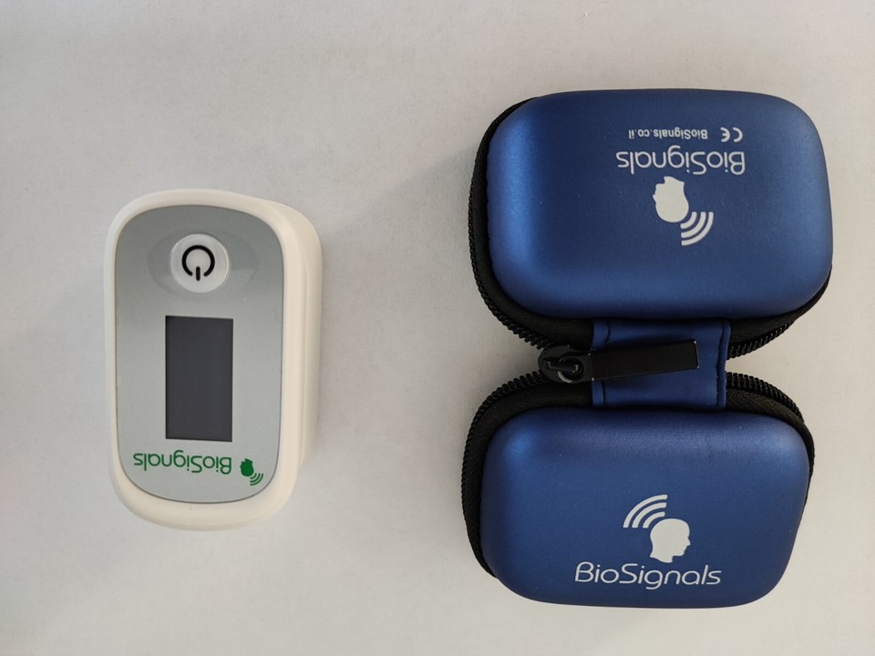 Biofeedback AI-HRV smart finger device for stress analysis, Made by ...