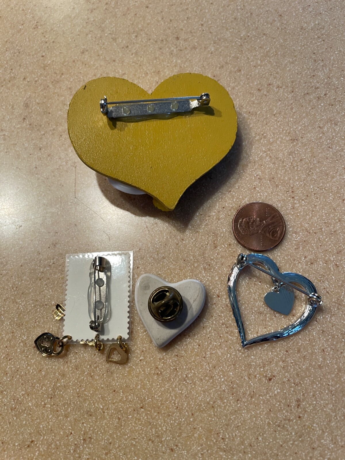 LOT of 4 Valentine's Day Brooch Pins Love Stamp 32 cent Heart Buttons ...