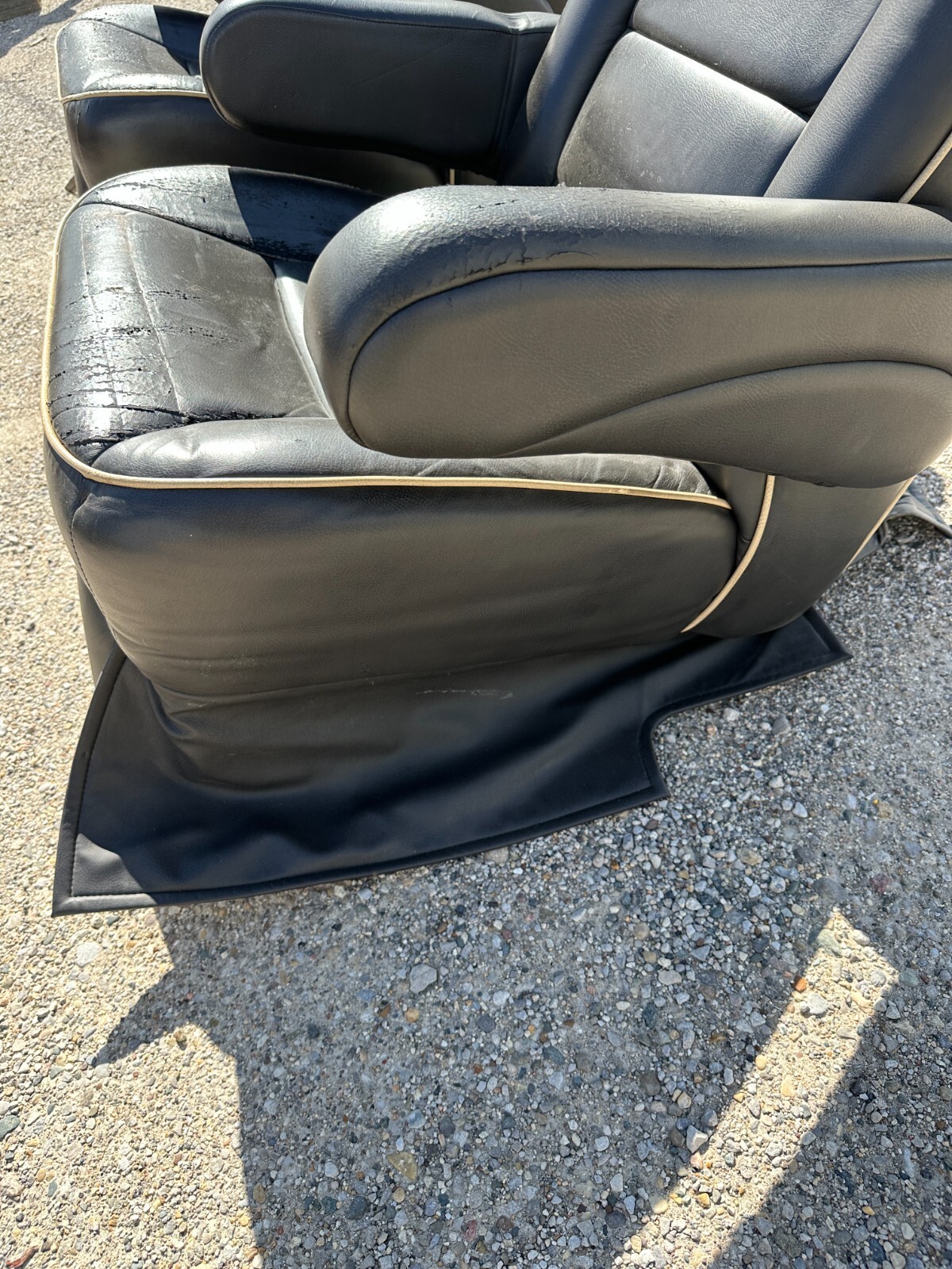 Villa RV Captain's Chairs Seats PAIR BLACK motorhome coach fleetwood ...